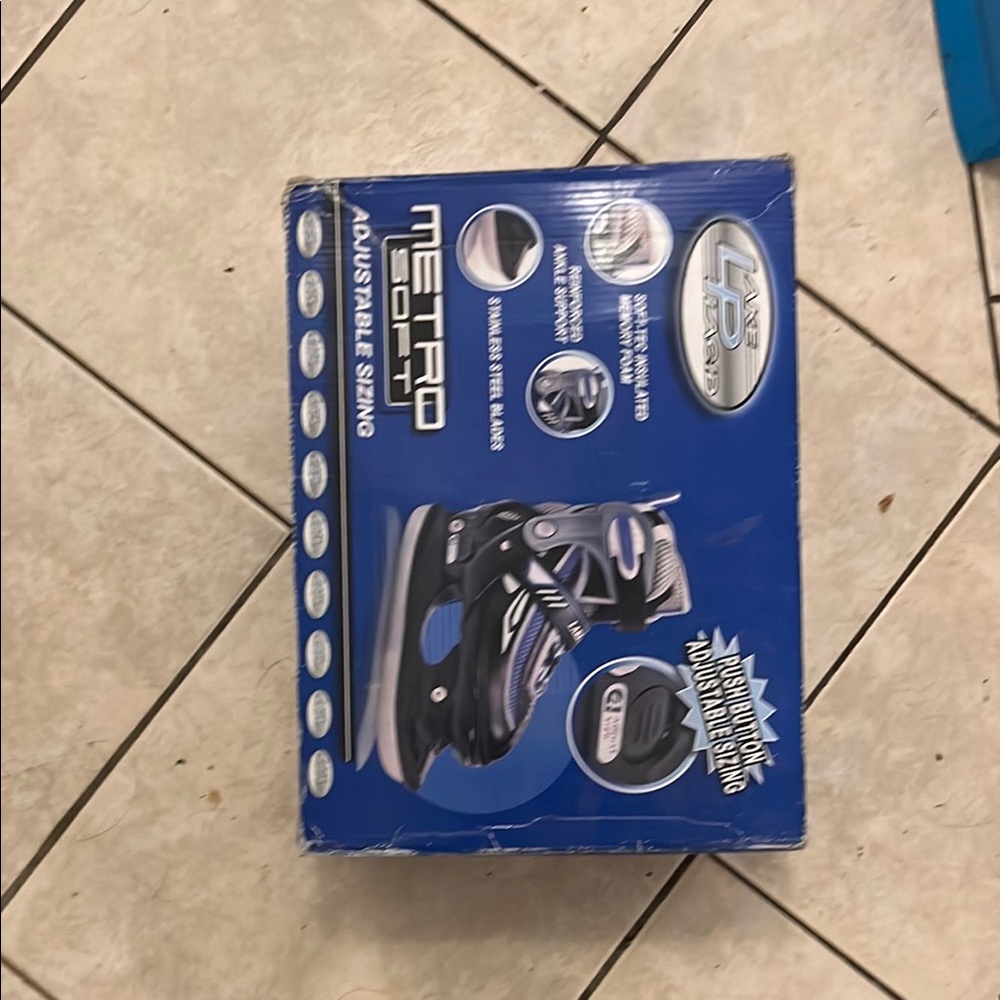 Black And Blue Adjustable Skates - Gem